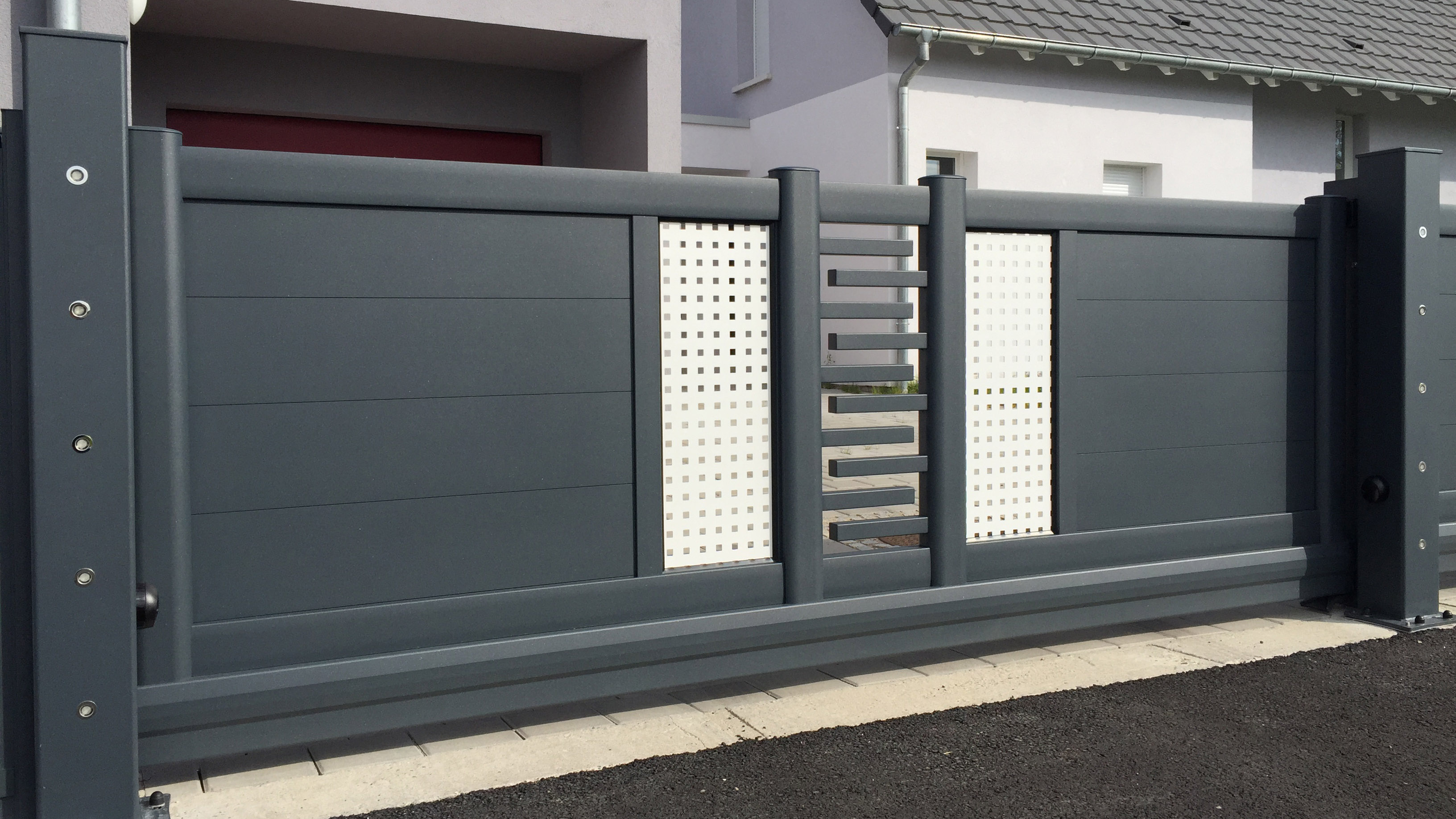 Art et Portails: portail aluminium, portail coulissant, clôtures et ...