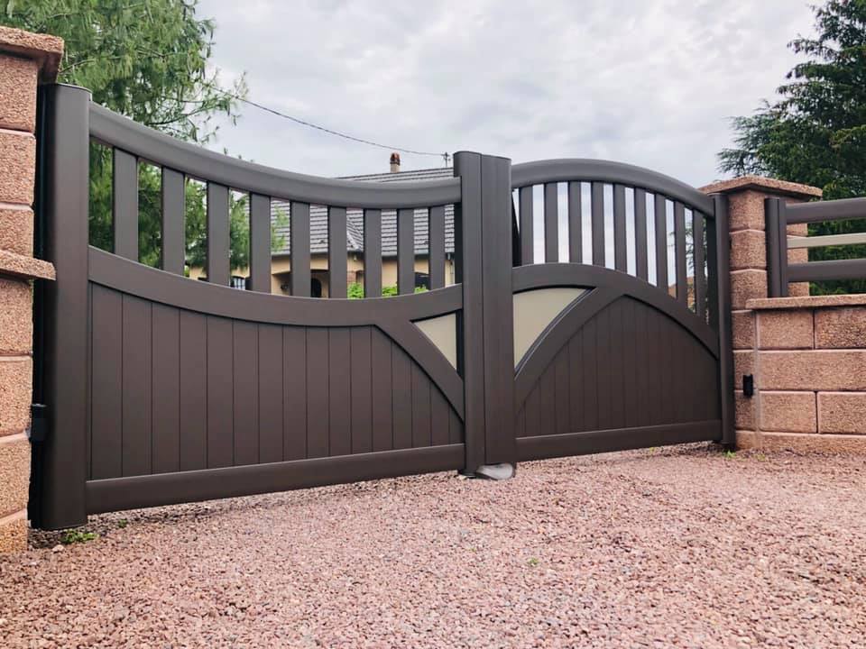 PORTAIL ALU DESIGN VITRALUX ART ET PORTAILS (2) - Art & Portails